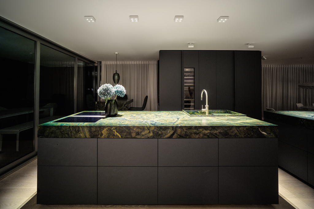 Filled with perfect light – Nimbus